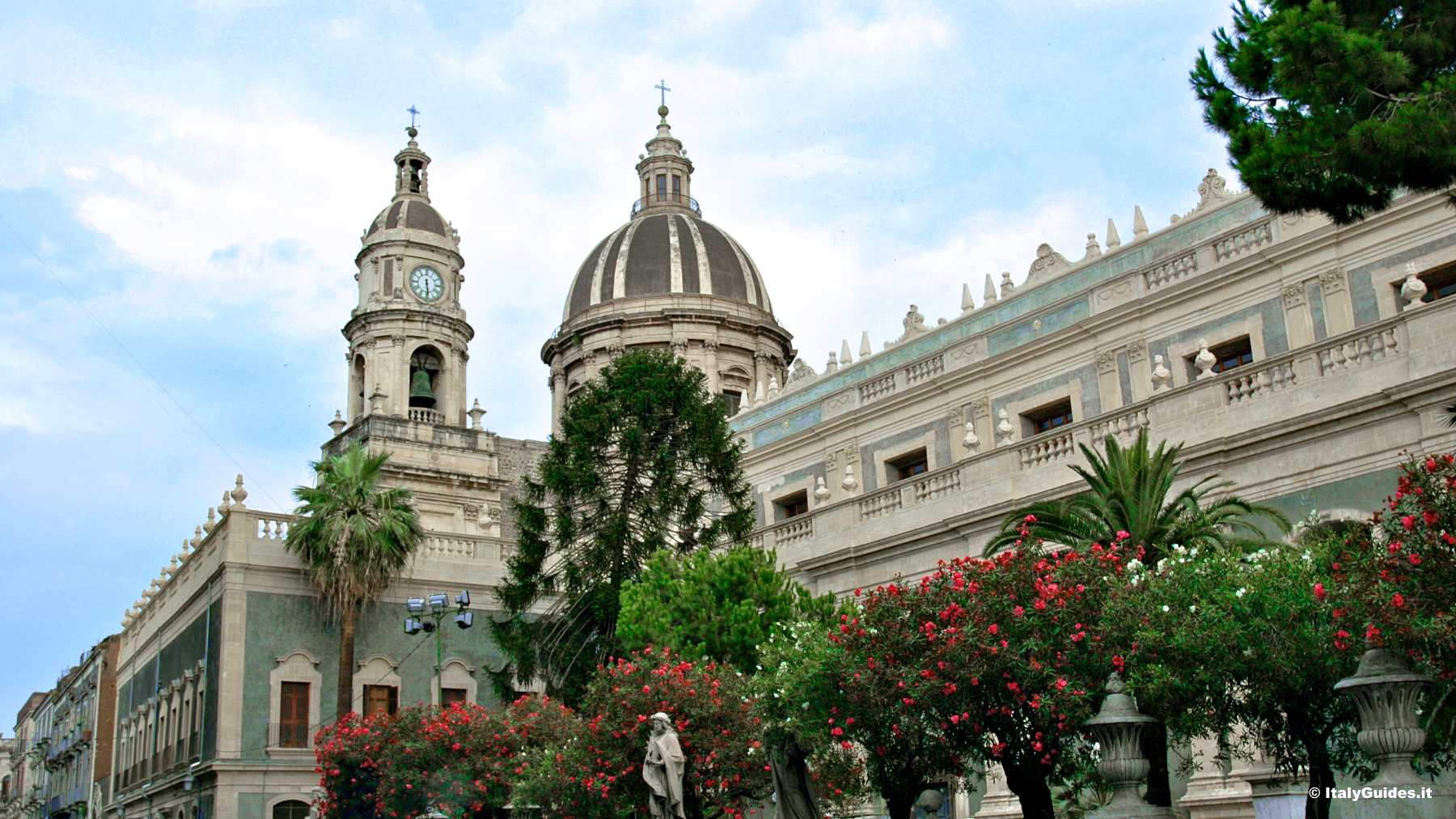 Pictures of Catania, photo gallery and movies of Catania, Sicily ...
