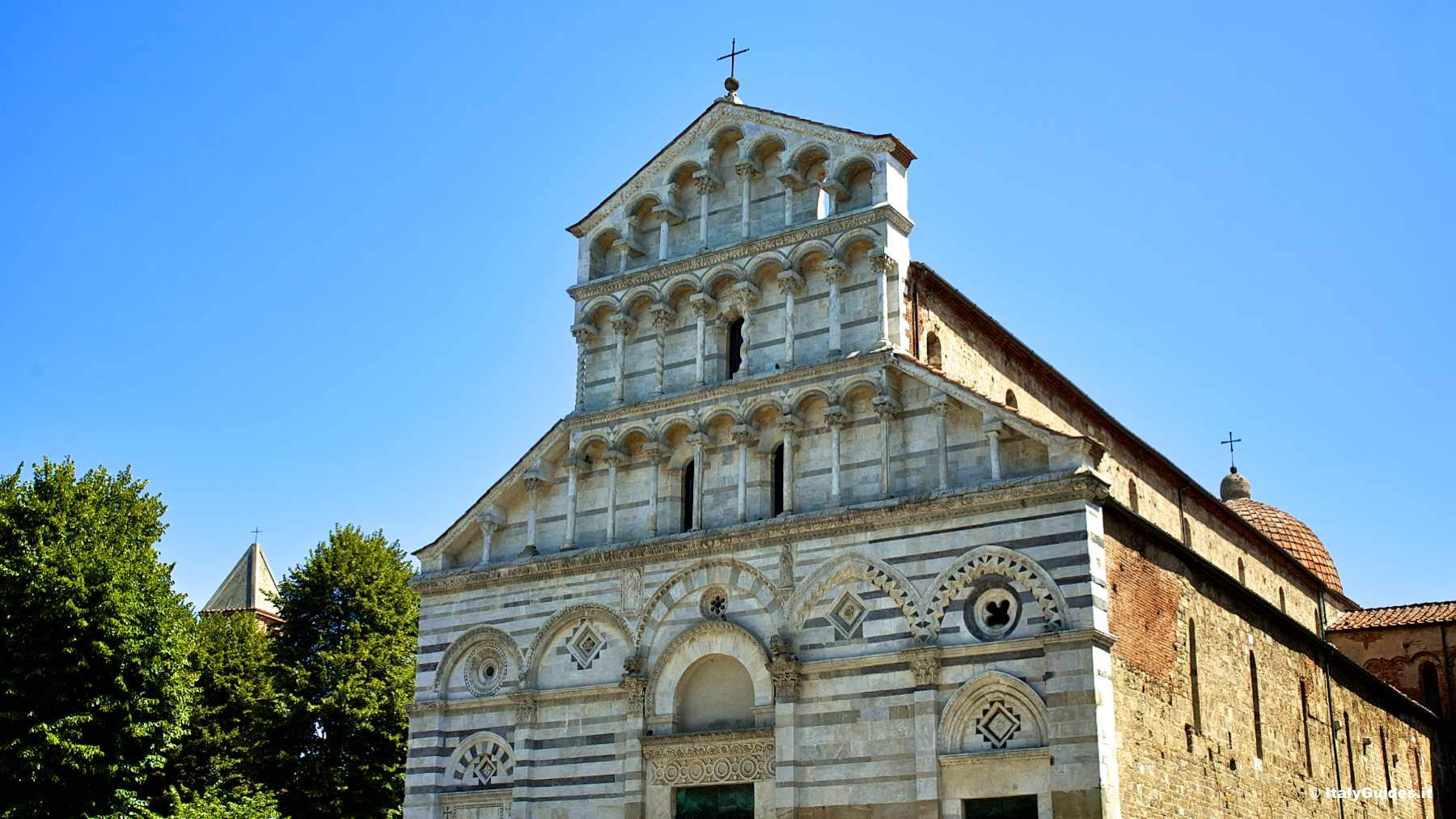 Pictures of Pisa, photo gallery and movies of Pisa, Italy - ItalyGuides.it