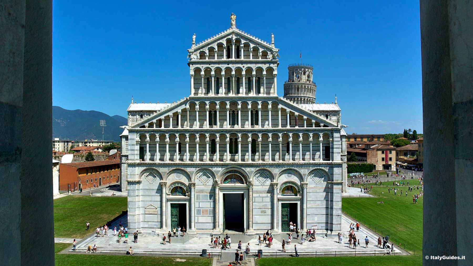Pictures of Pisa, photo gallery and movies of Pisa, Italy - ItalyGuides.it
