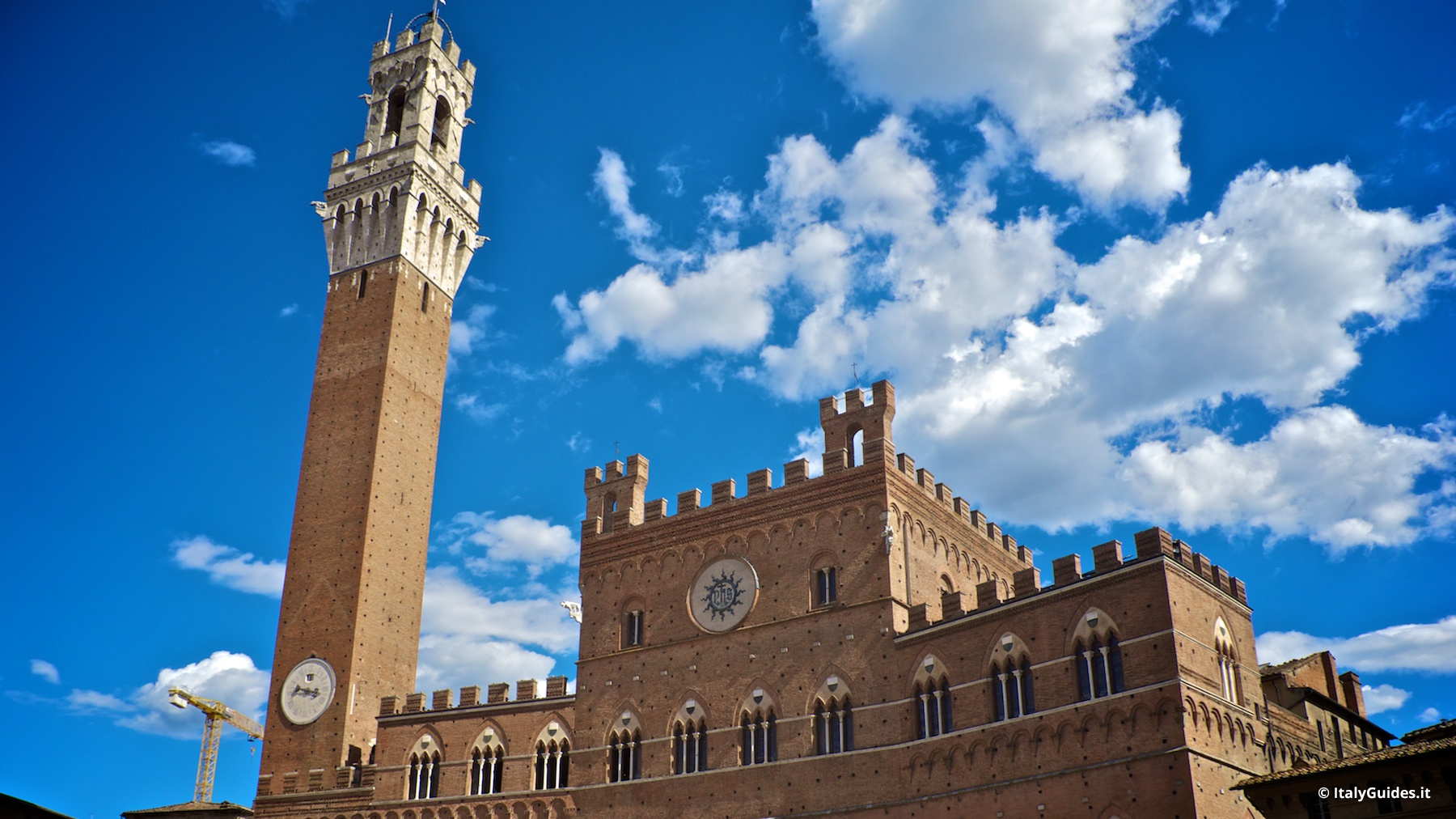 Pictures of Siena, photo gallery and movies of Siena, Italy ...